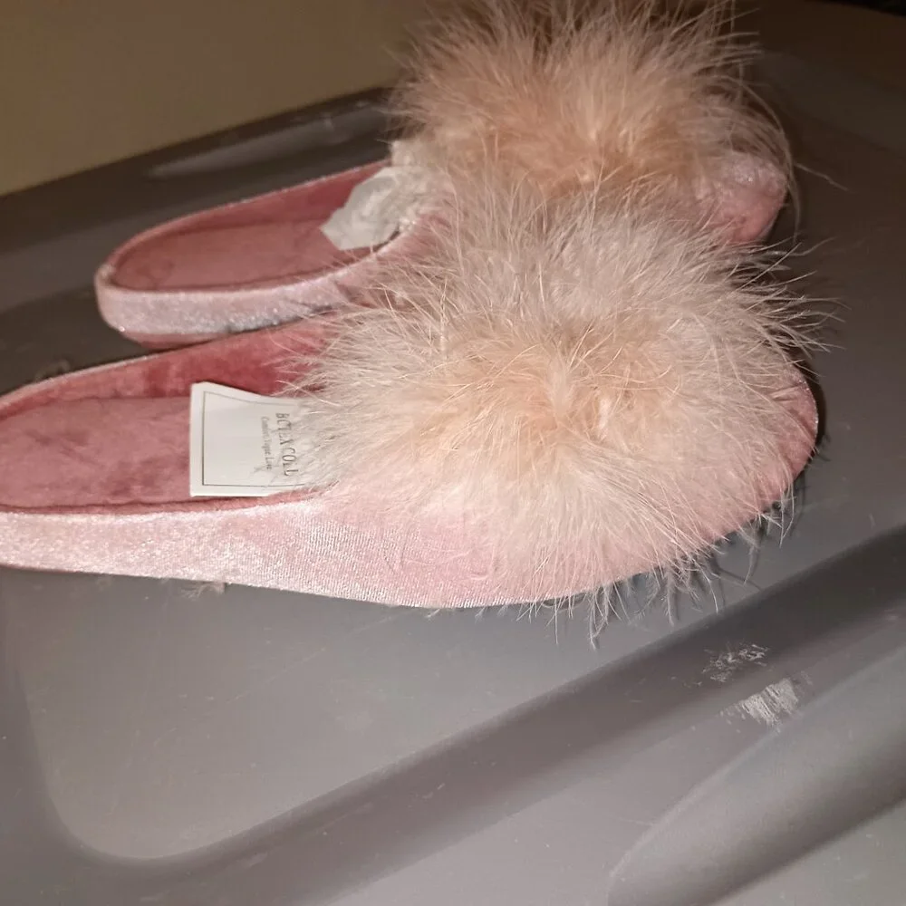 BCTEX COLL | Shoes | New Bctex Coll Womens Pink Velvet Feathered Memory ...